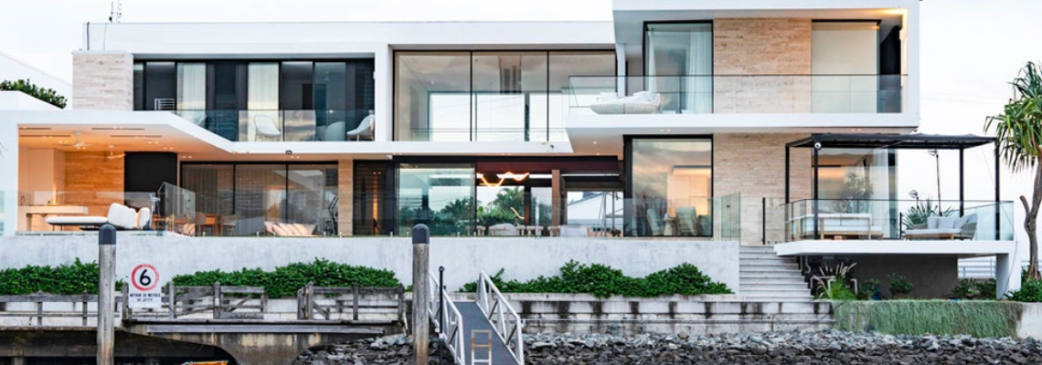 A First Look at the Chic Bachelor Mansion - Week 01 | Urban Road